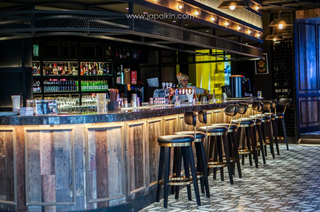 K-Pub สถานที่แฮงค์เอาท์แห่งใหม่ วิวดาดฟ้าสวยจนร้องว้าว @ Show DC พระราม ...