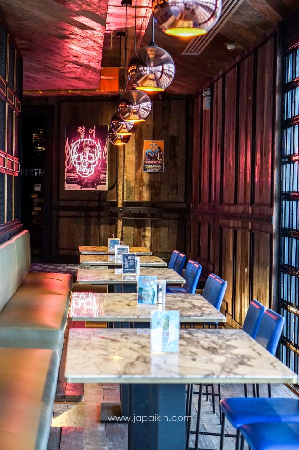 K-Pub สถานที่แฮงค์เอาท์แห่งใหม่ วิวดาดฟ้าสวยจนร้องว้าว @ Show DC พระราม ...